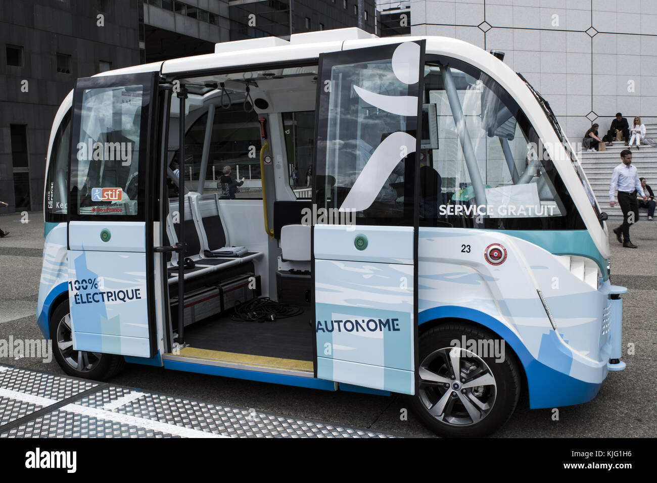 Automated guided vehicle hi-res stock photography and images - Alamy