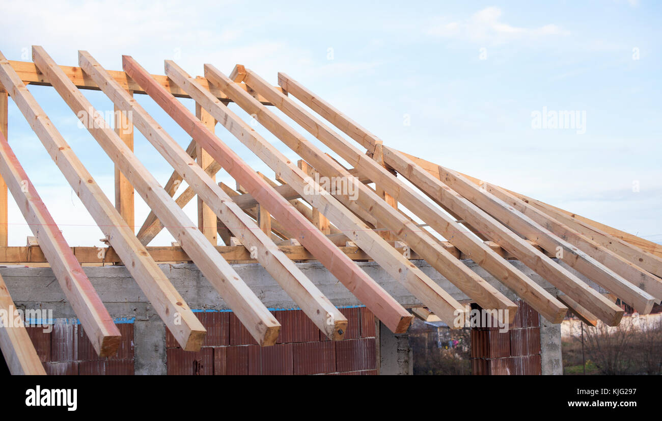 New roof construction - part of the roof Stock Photo - Alamy