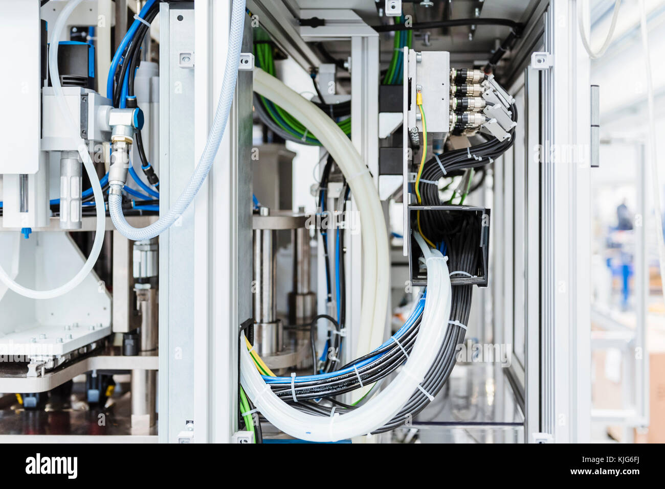 Connection machine hi-res stock photography and images - Alamy