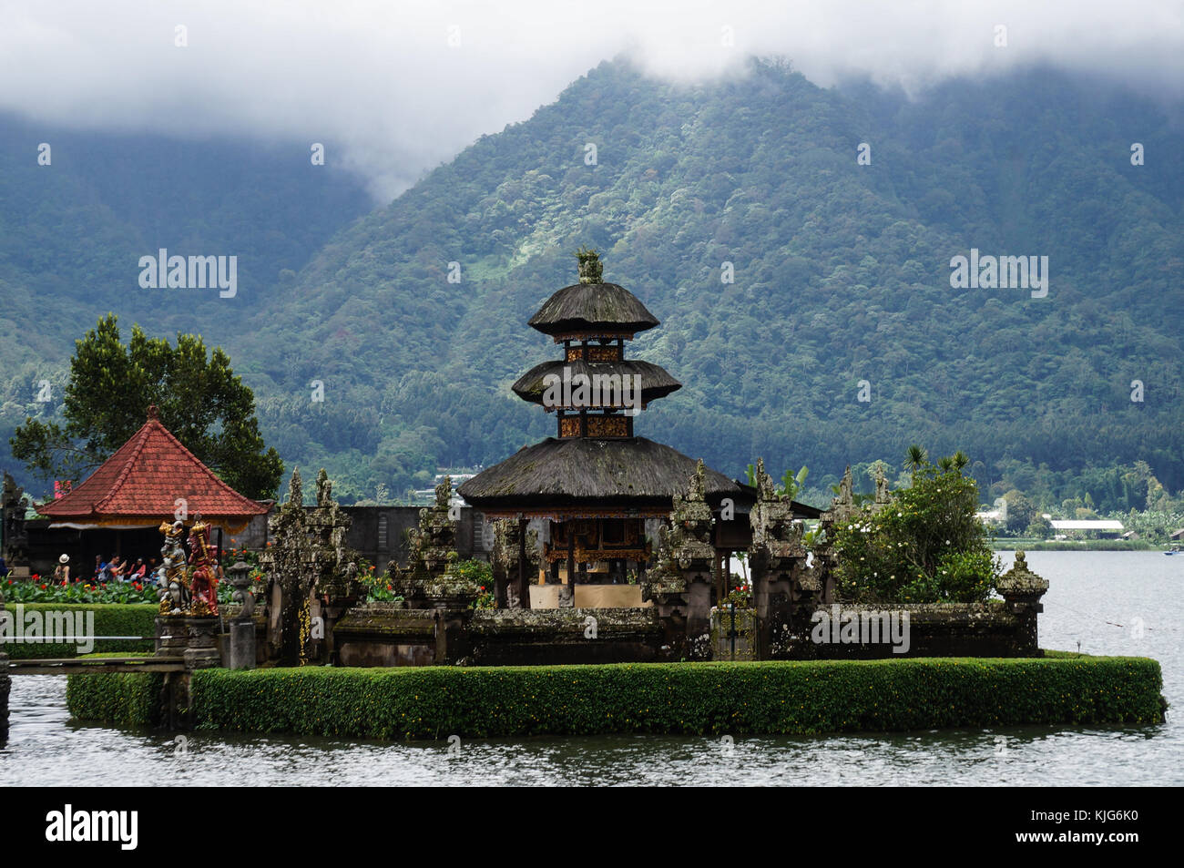 A traditional balinese temple Stock Photo - Alamy