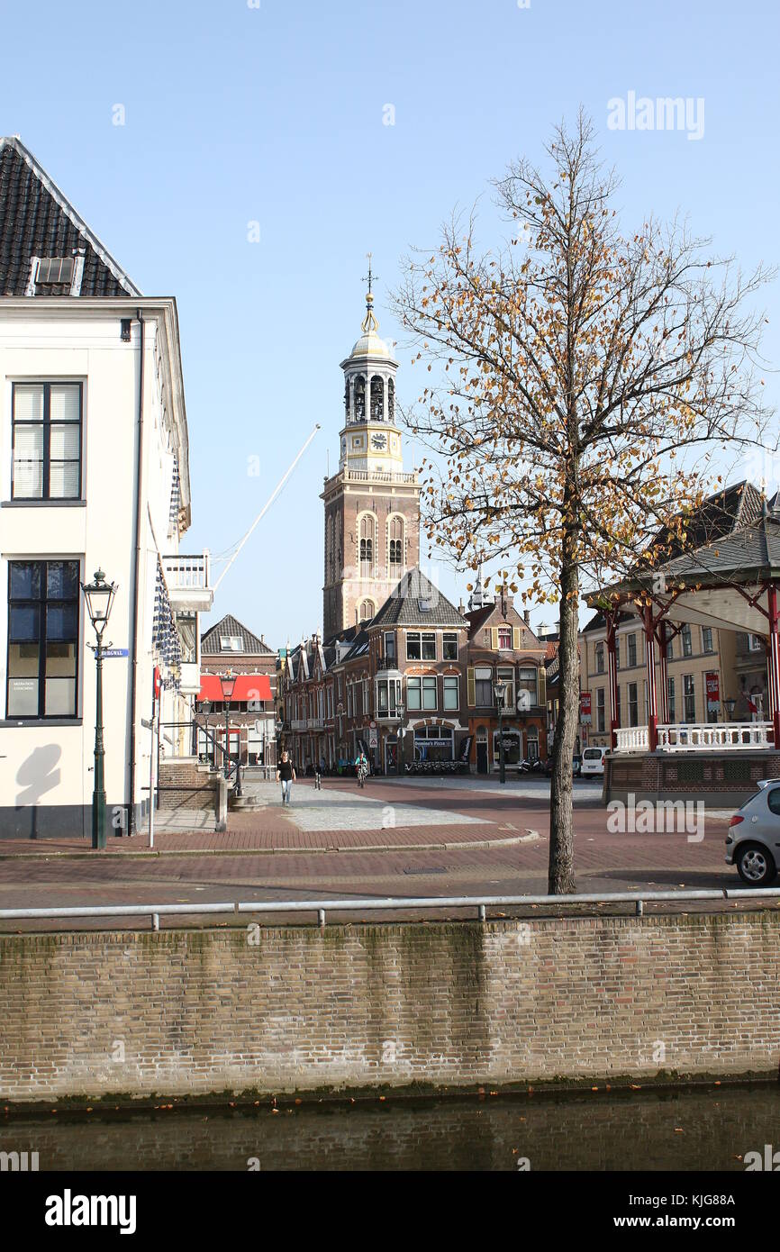 Nieuwe Markt square, old inner city of Kampen, Overijssel Province ...