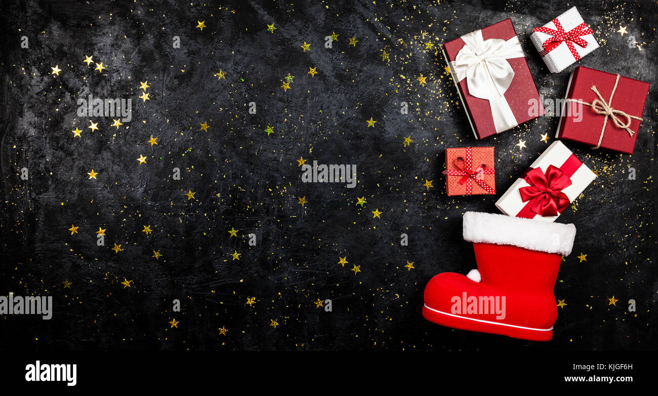 Many santas hi-res stock photography and images - Alamy