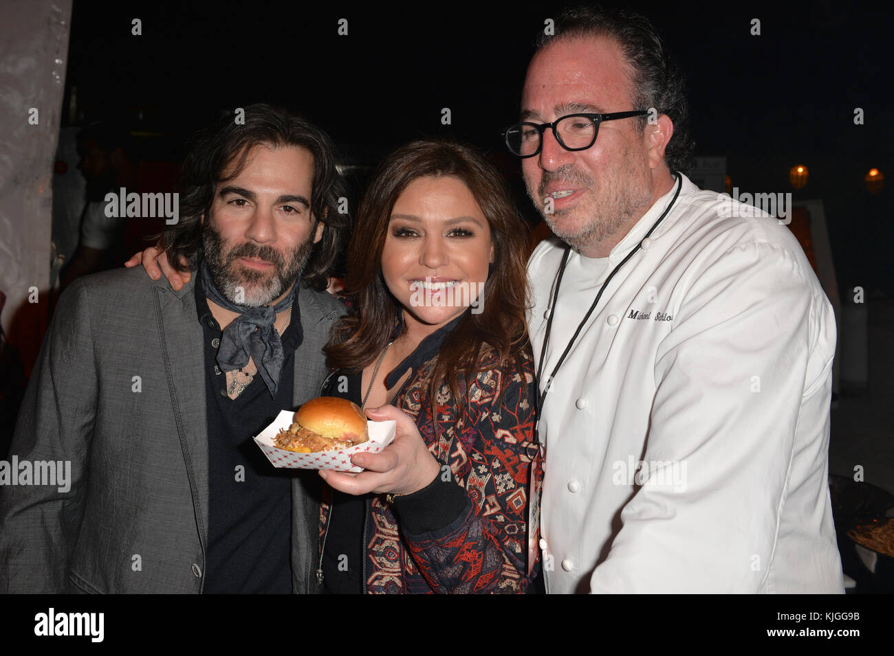 MIAMI BEACH, FL - FEBRUARY 26: Celebrity cook and author Rachael Ray ...