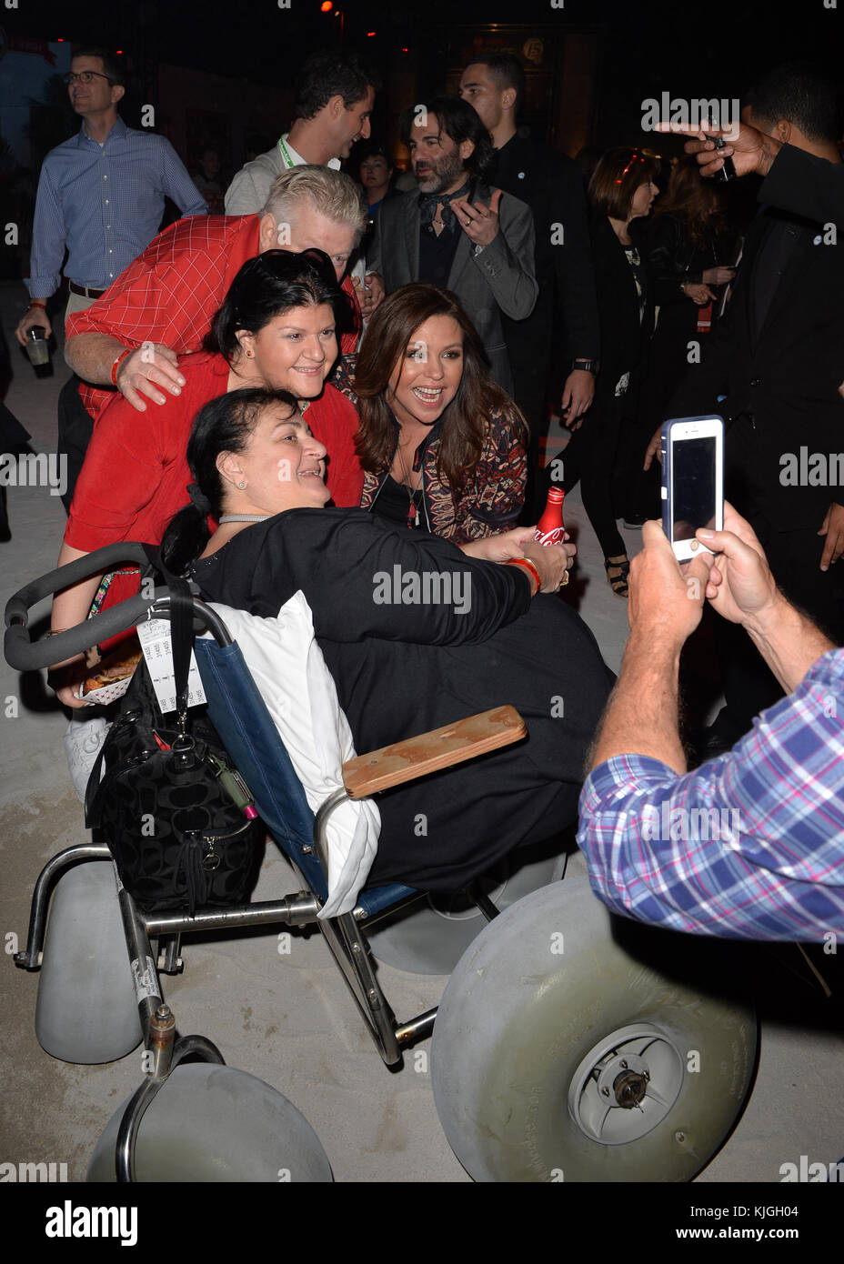 MIAMI BEACH, FL - FEBRUARY 26: Celebrity cook and author Rachael Ray ...