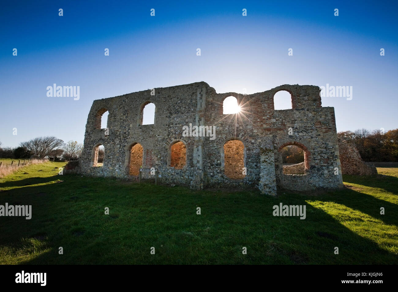 Medieval friary england hi-res stock photography and images - Alamy
