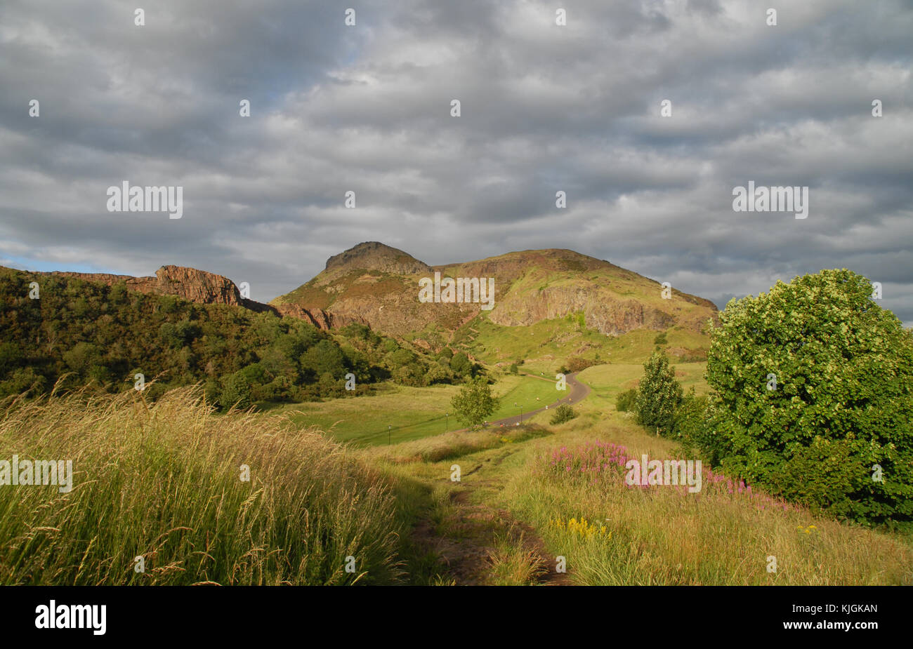 Arthur’s seat in edinburgh hi-res stock photography and images - Alamy