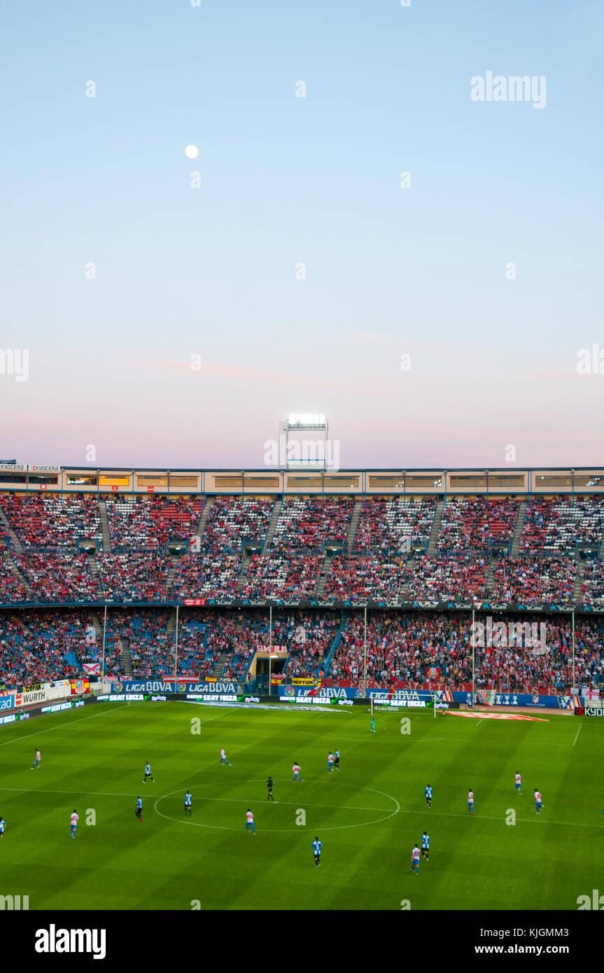 Atletico de Madrid-Hercules football match. Vicente Calderón stadium ...