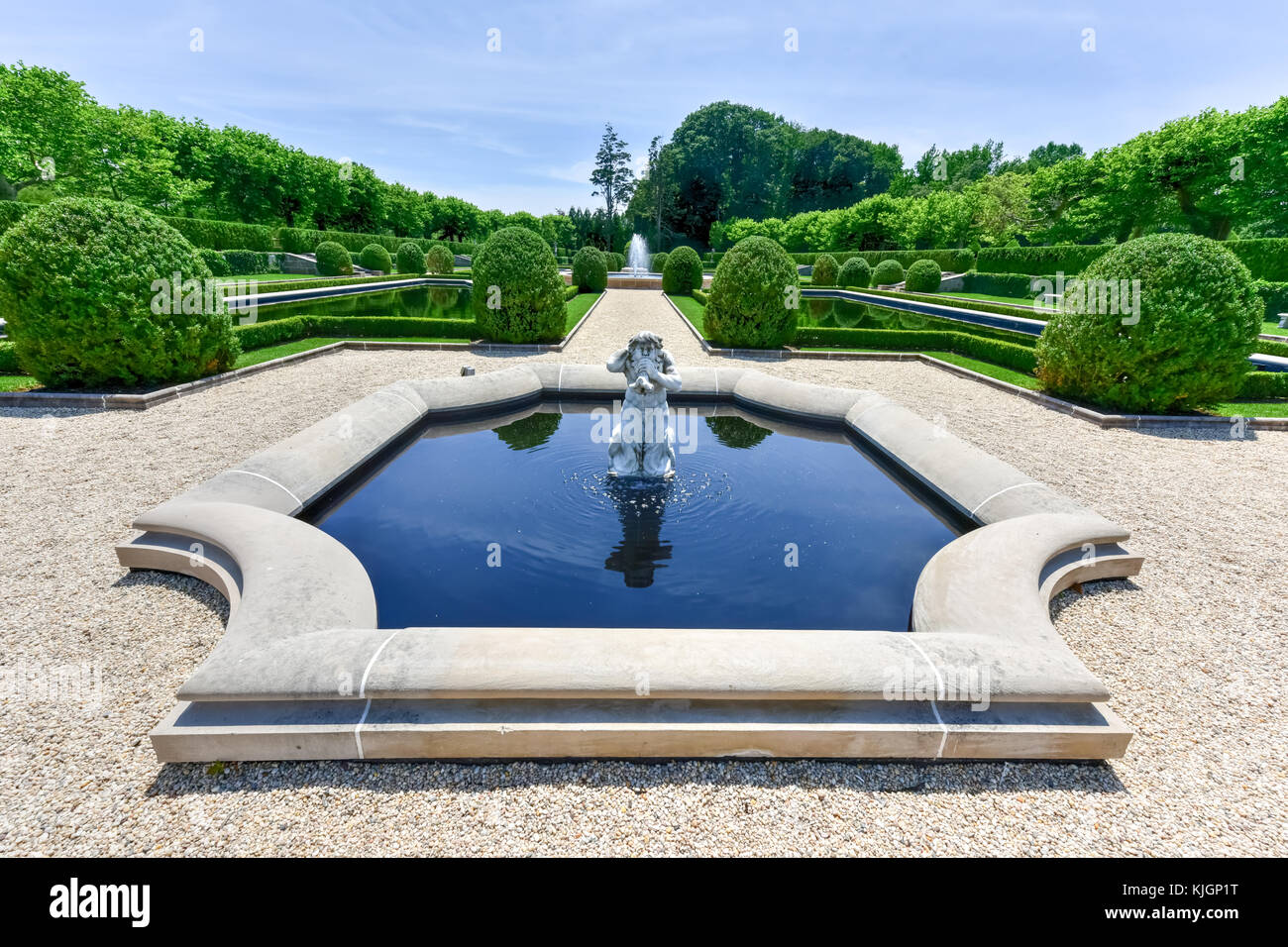 Oheka castle new york hi-res stock photography and images - Alamy