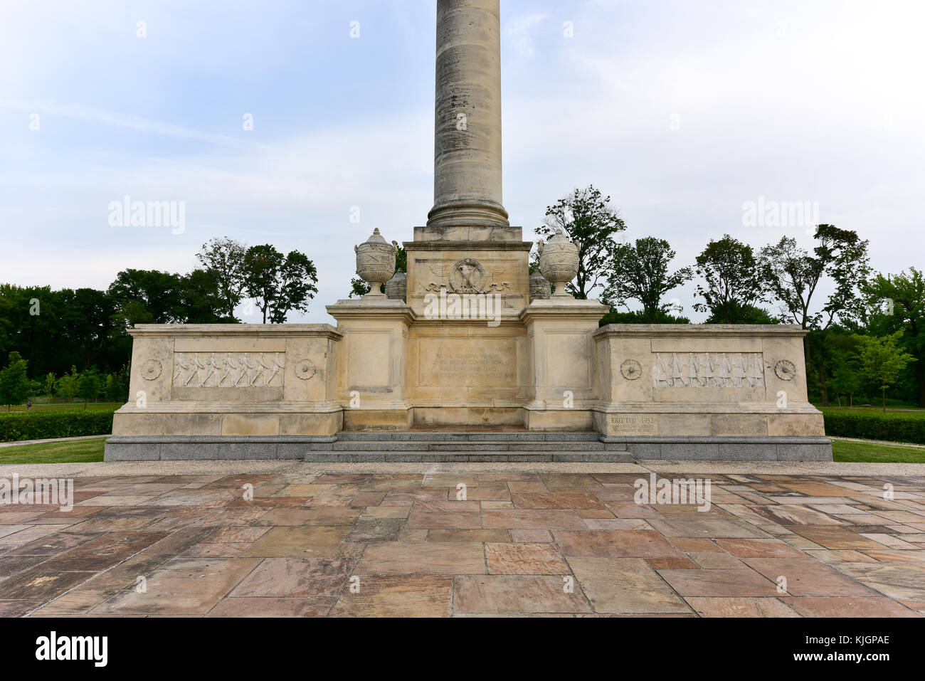 Bronx Victory Memorial in Pelham Bay Park commemorating 947 soldiers ...