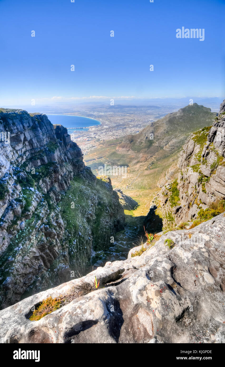 Landscape surrounding Table Mountain in Cape Town, South Africa Stock Photo - Alamy