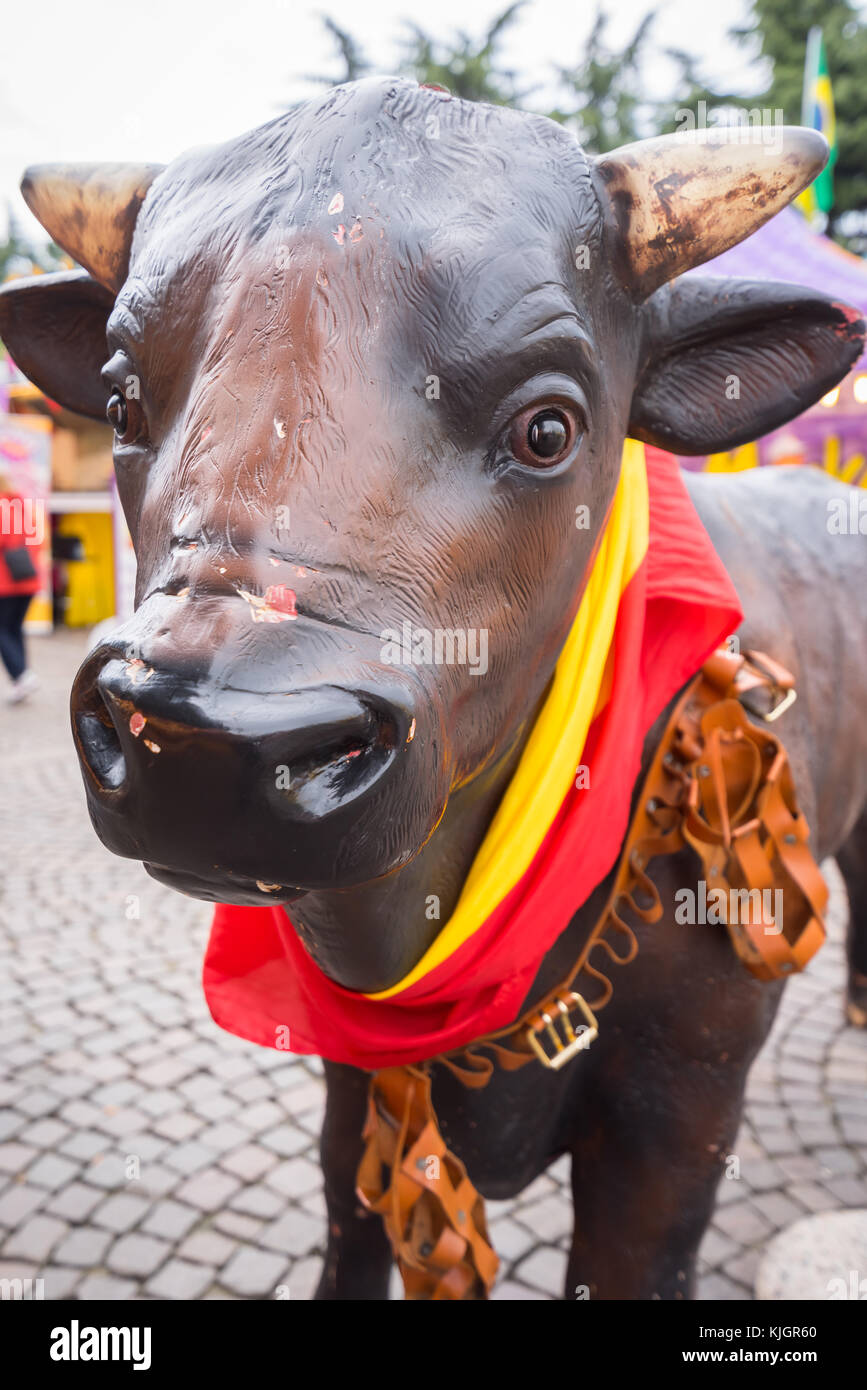 Black bull and flag of spain hi-res stock photography and images - Alamy