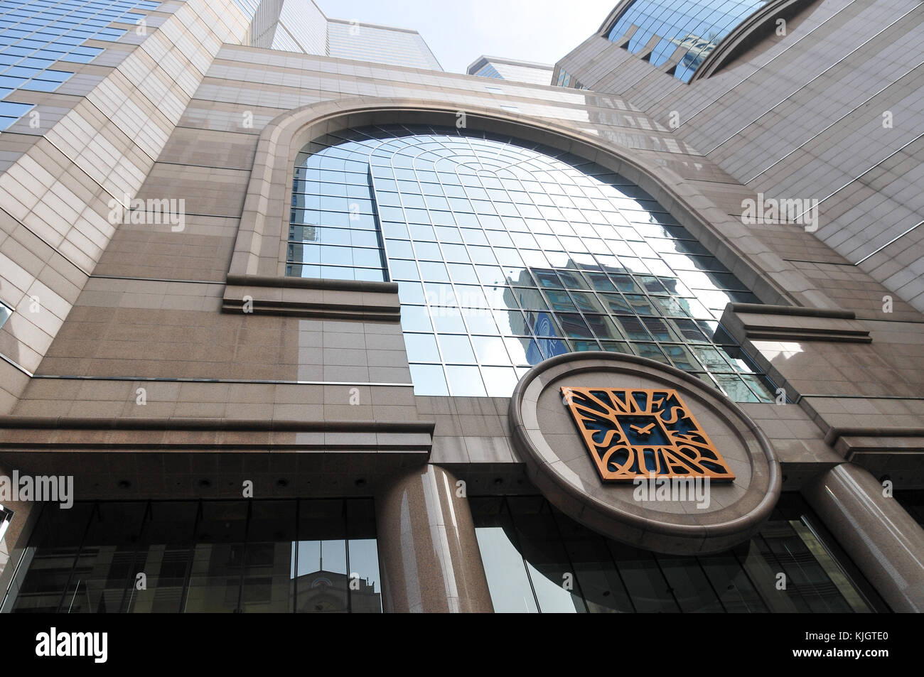 Hong kong times square clock hi-res stock photography and images - Alamy