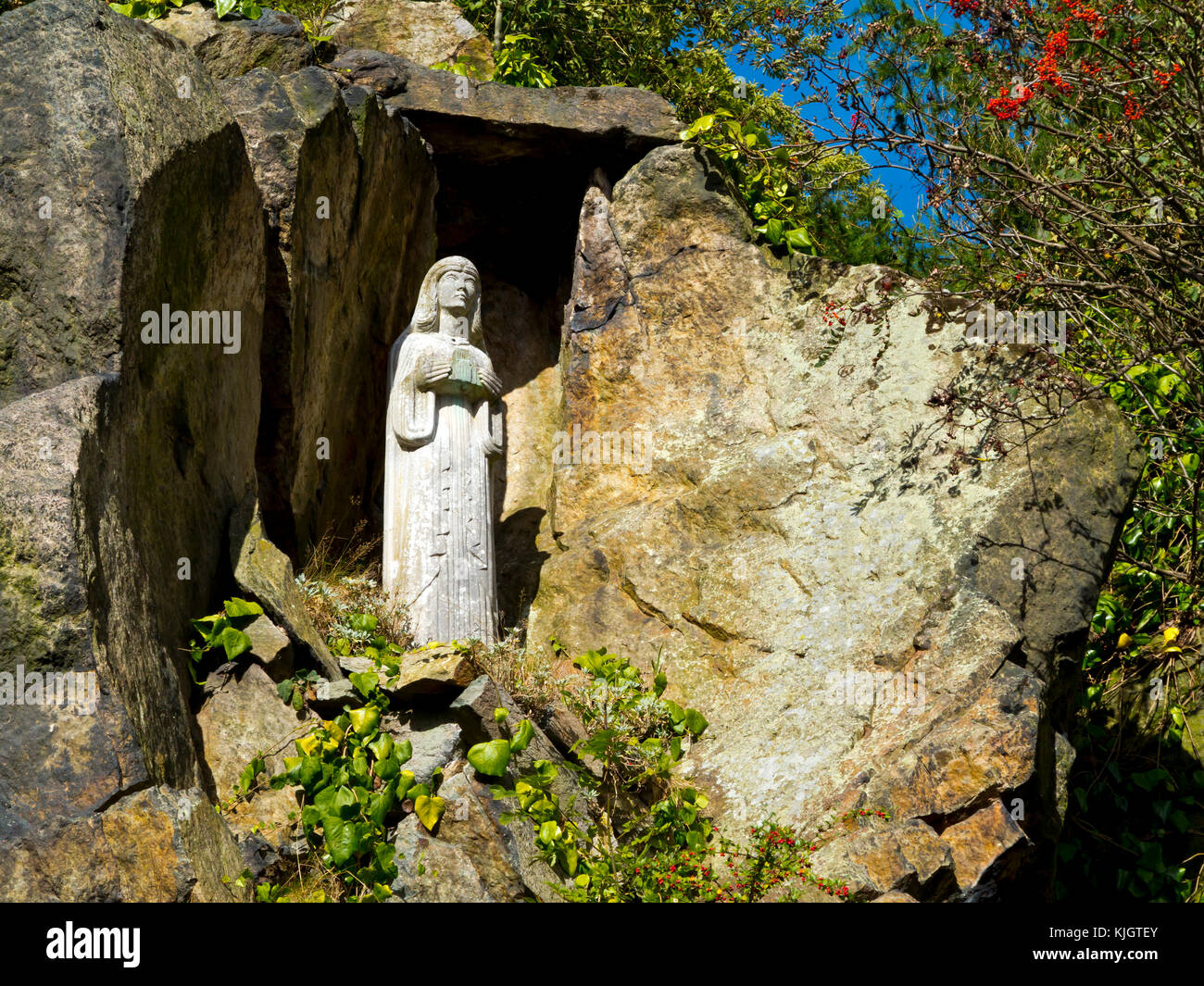 Mount st bernard abbey hi-res stock photography and images - Alamy