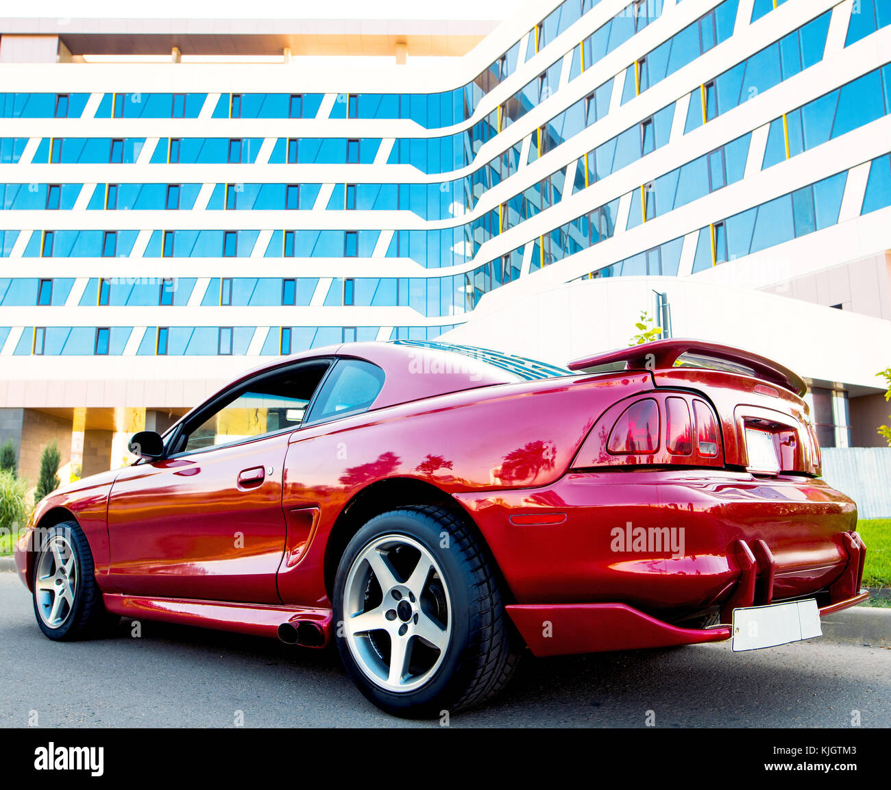 red sports car Stock Photo - Alamy