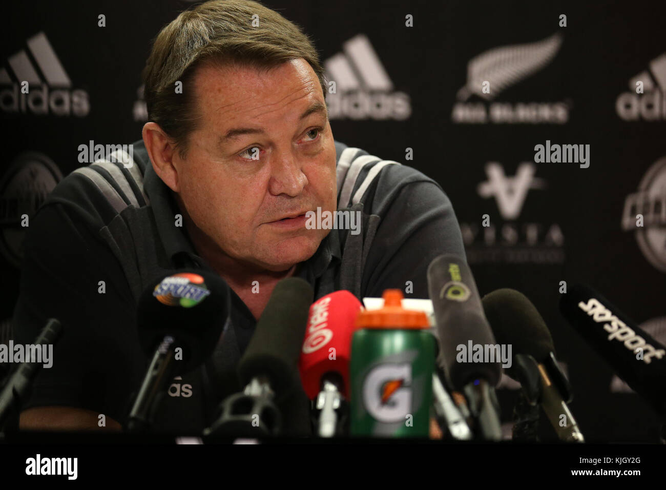Cardiff, UK. 23rd Nov, 2017. Steve Hansen, the Allblacks rugby team ...