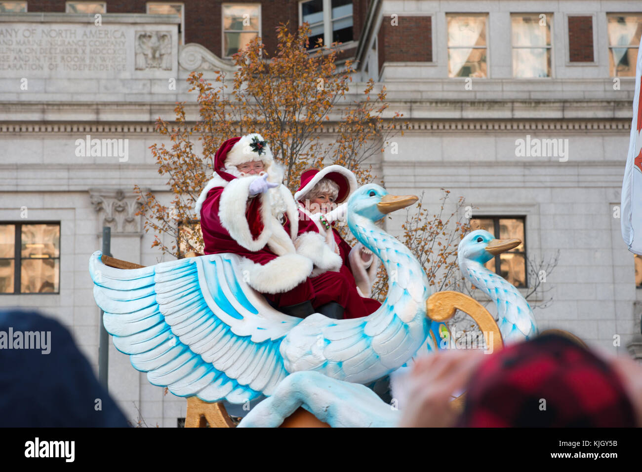 Philadelphia thanksgiving parade hi-res stock photography and images ...