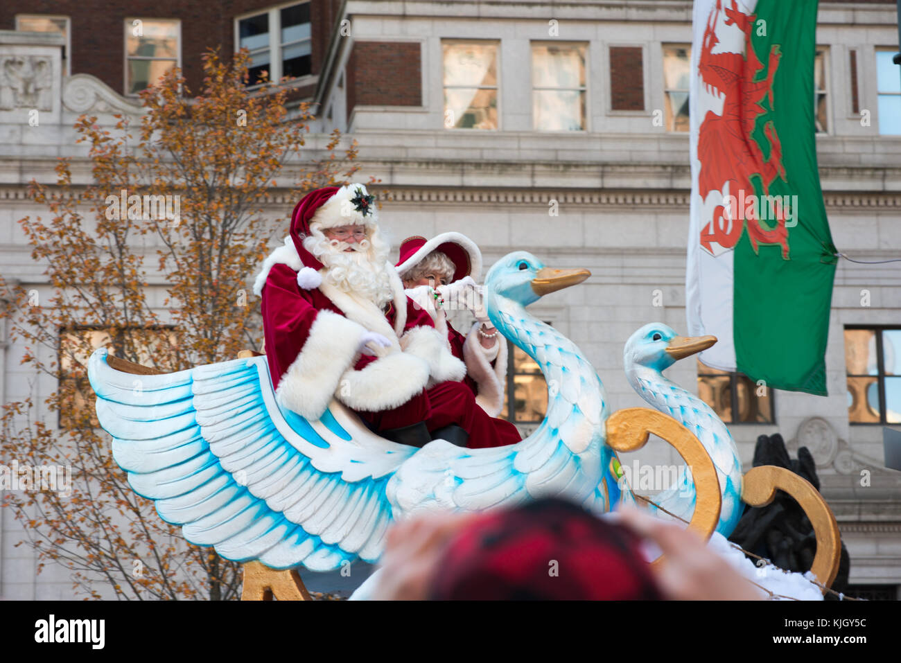 Philadelphia thanksgiving parade hi-res stock photography and images ...