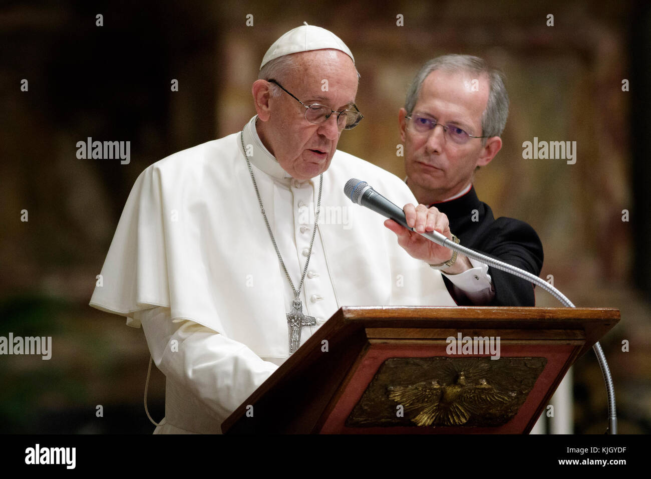 Vatican City, Vatican. 23rd November, 2017. Pope Francis leads a prayer ...