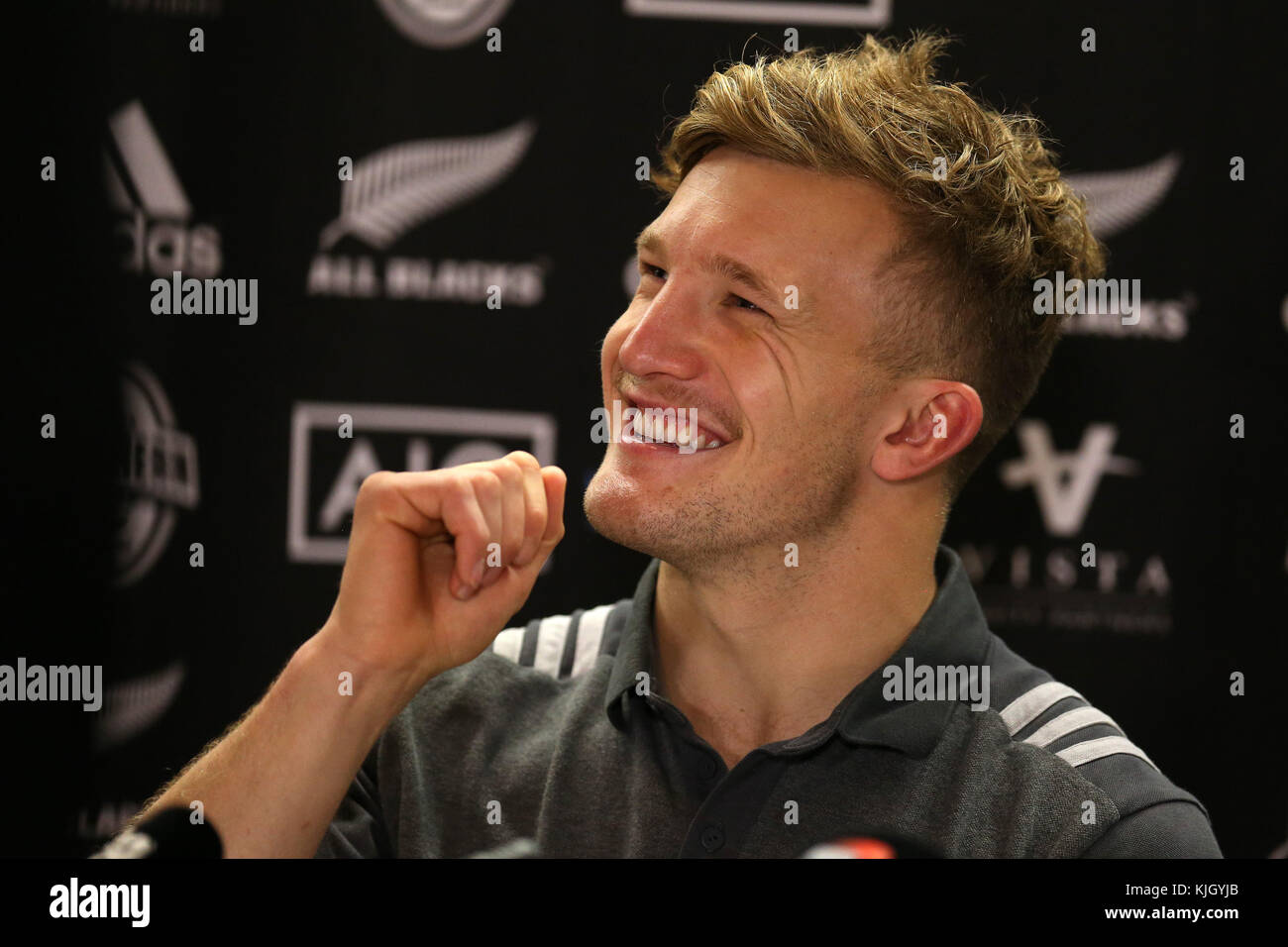 Cardiff, UK. 23rd Nov, 2017. Damian McKenzie, the New Zealand Allblacks ...