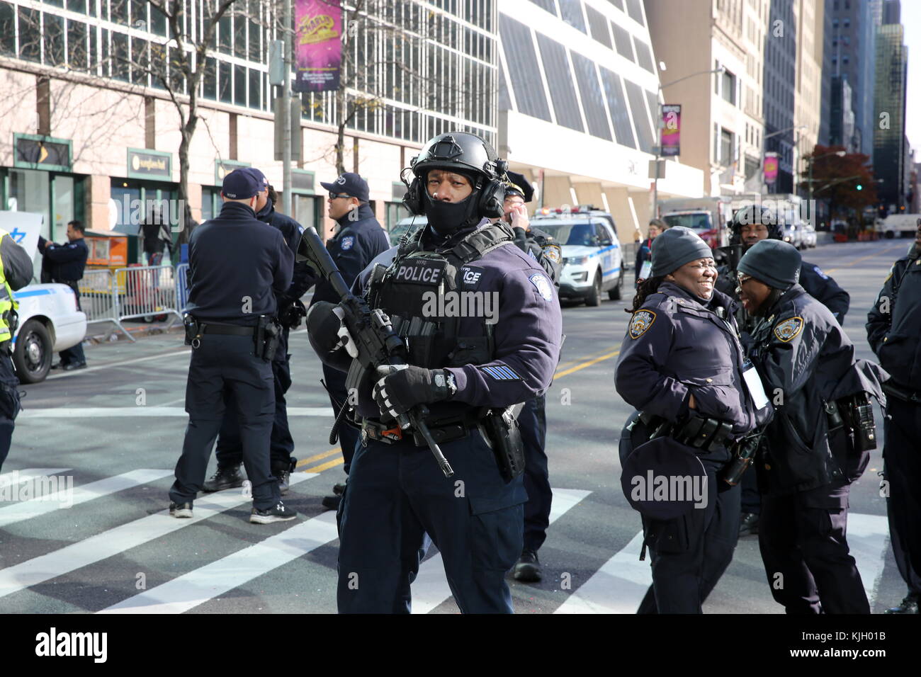 New York, USA. 23rd Nov, 2017. 2017 Macy's Parade - Macy's Thanksgiving ...