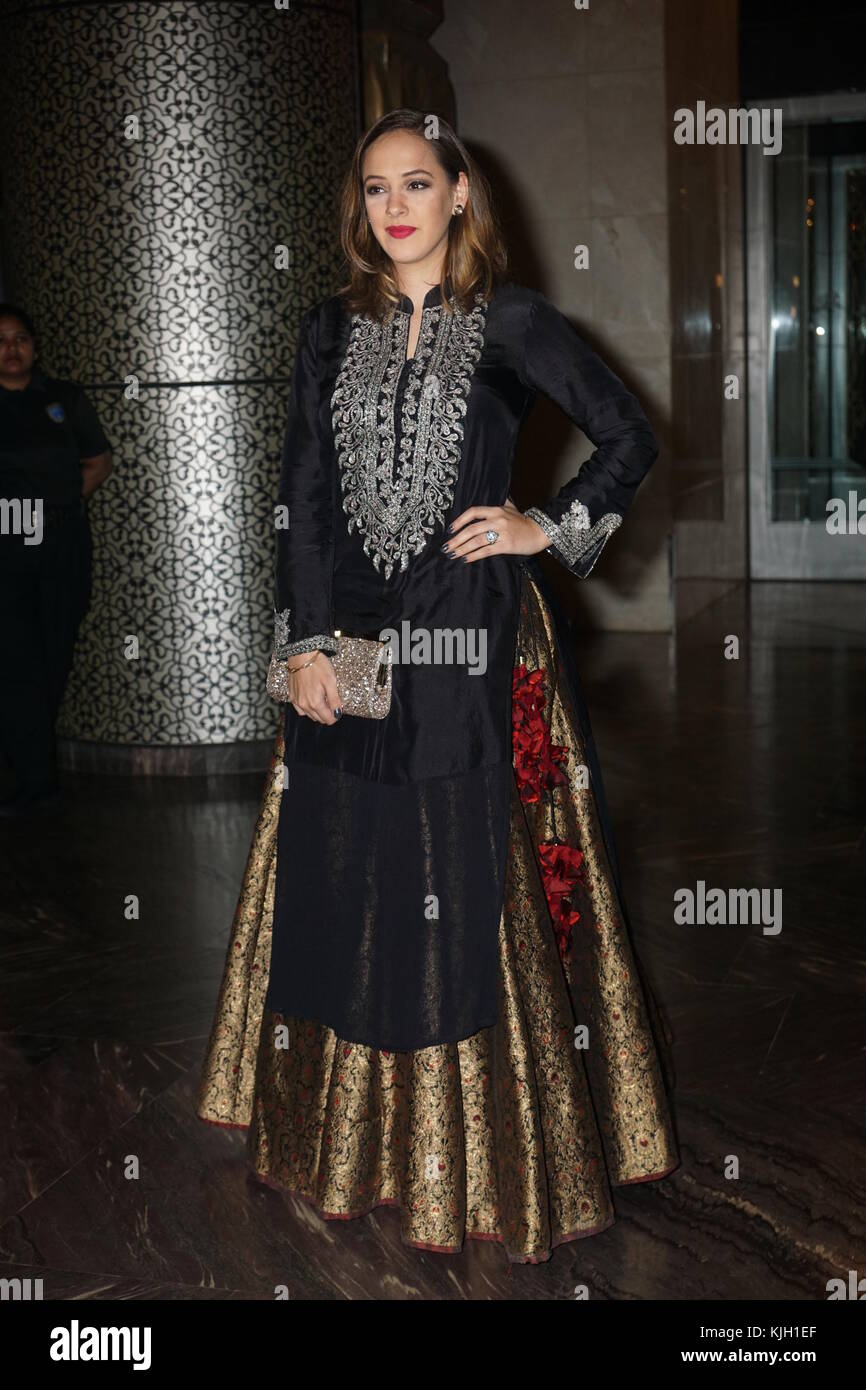 Hazel keech hi-res stock photography and images - Alamy