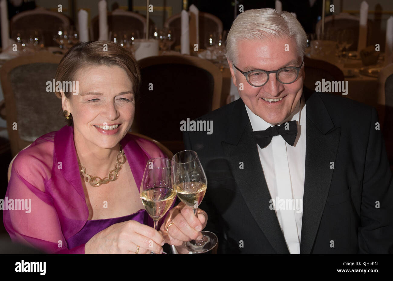 Berlin, Germany. 24th Nov, 2017. Federal President Frank-Walter ...