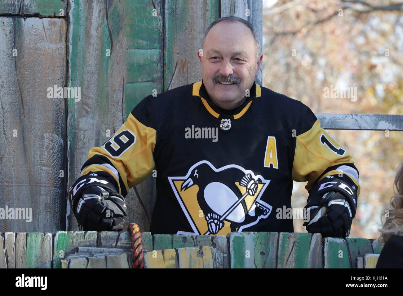 Brian trottier hi-res stock photography and images - Alamy