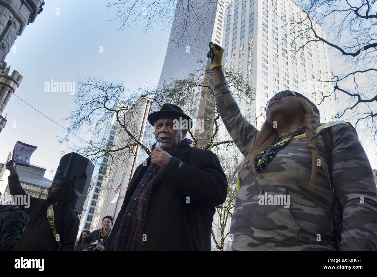 Frank chapman hi-res stock photography and images - Alamy