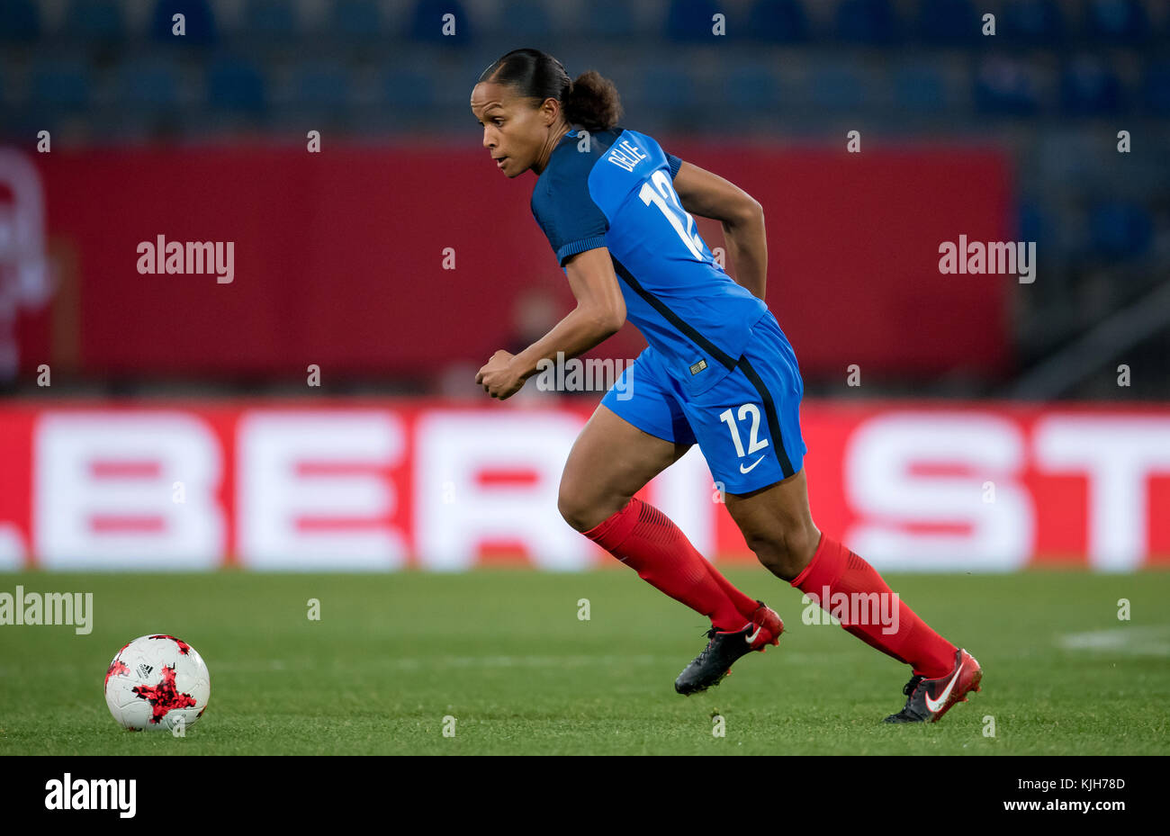 Bielefeld, Deutschland. 24th Nov, 2017. Marie-Laure Delie (Frankreich ...