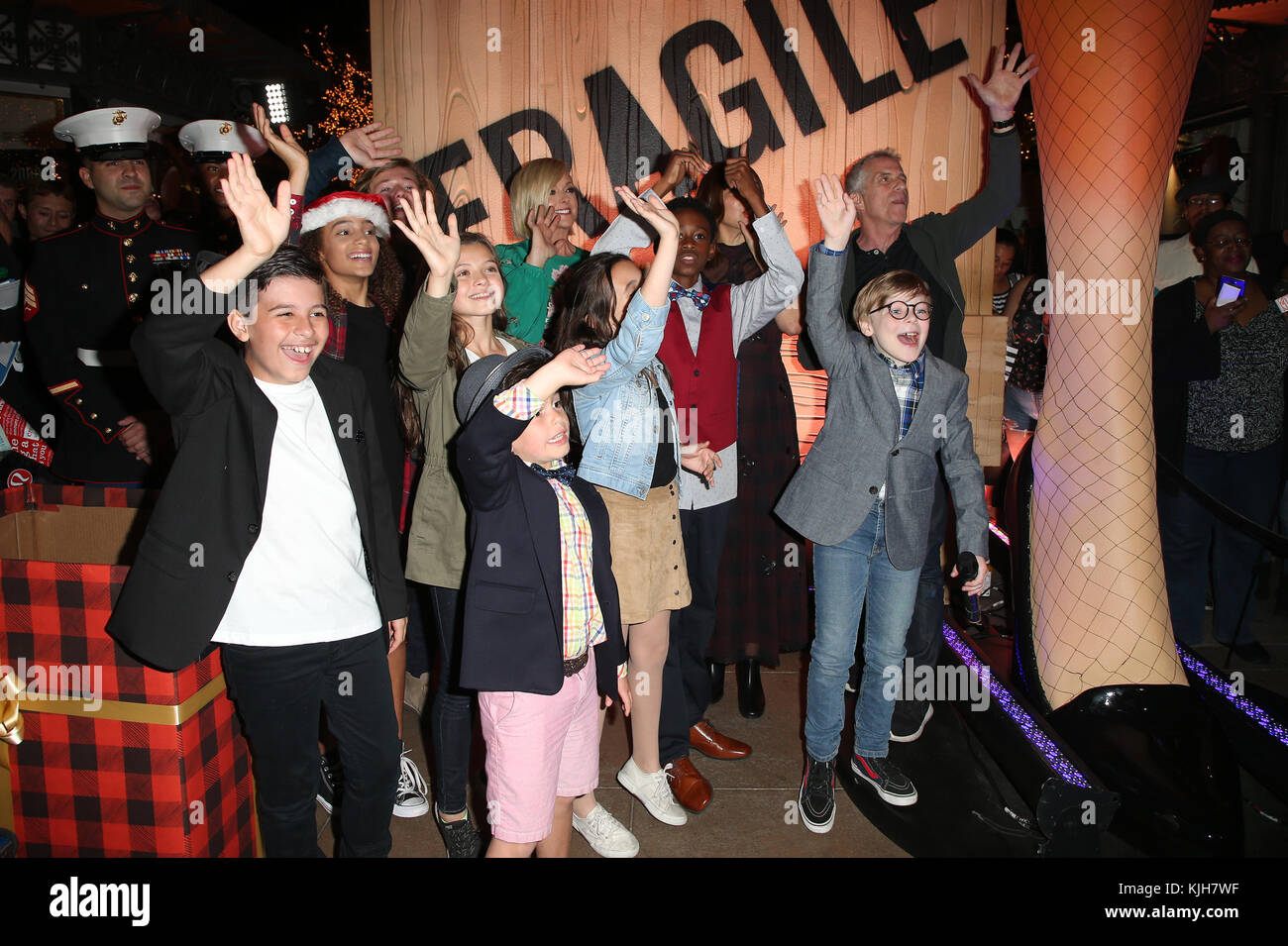 Los Angeles, Ca, USA. 24th Nov, 2017. Maya Rudolph, Jane Krakowski ...