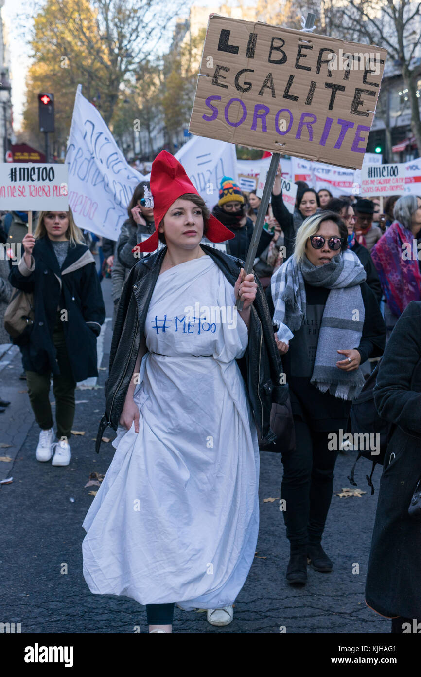 Paris, France. 25th Nov, 2017. Woman protests violence against women in ...