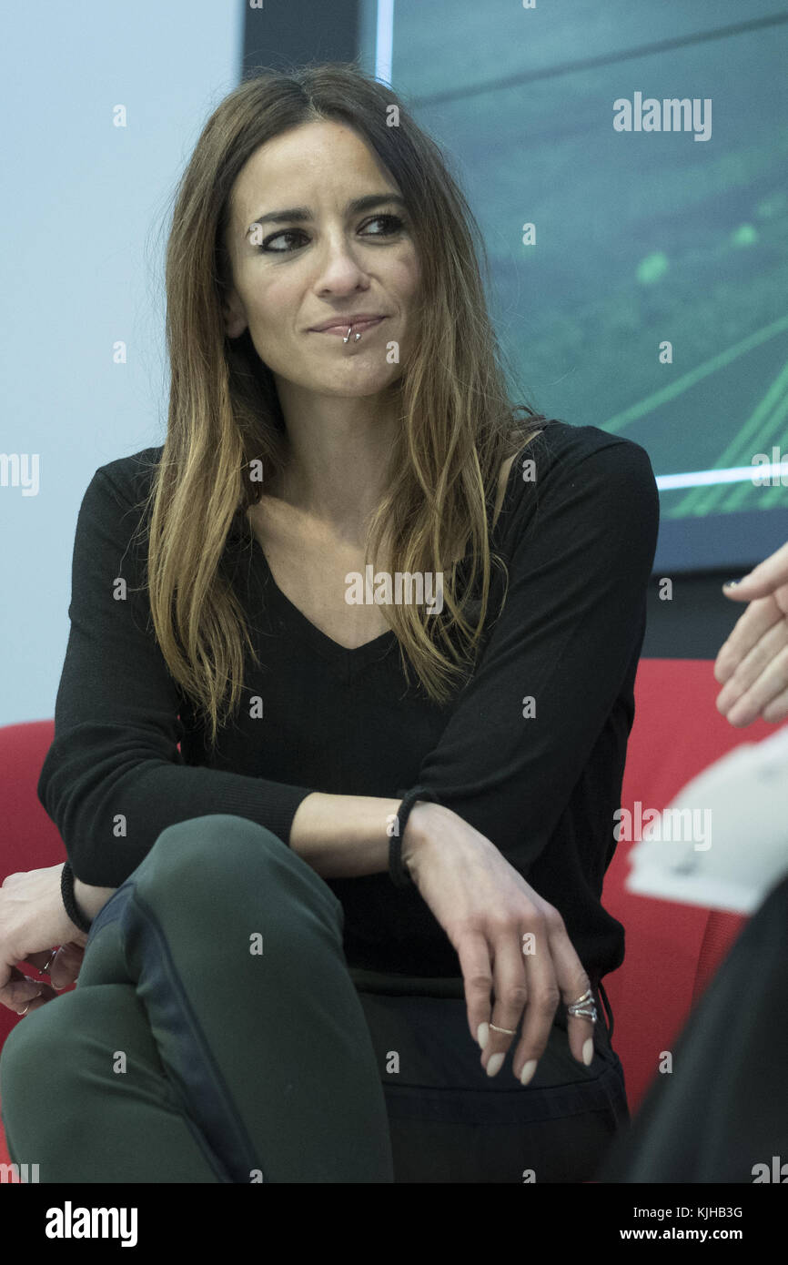 The singer Bebe during 'Diferentemente Iguales' presentation at ...