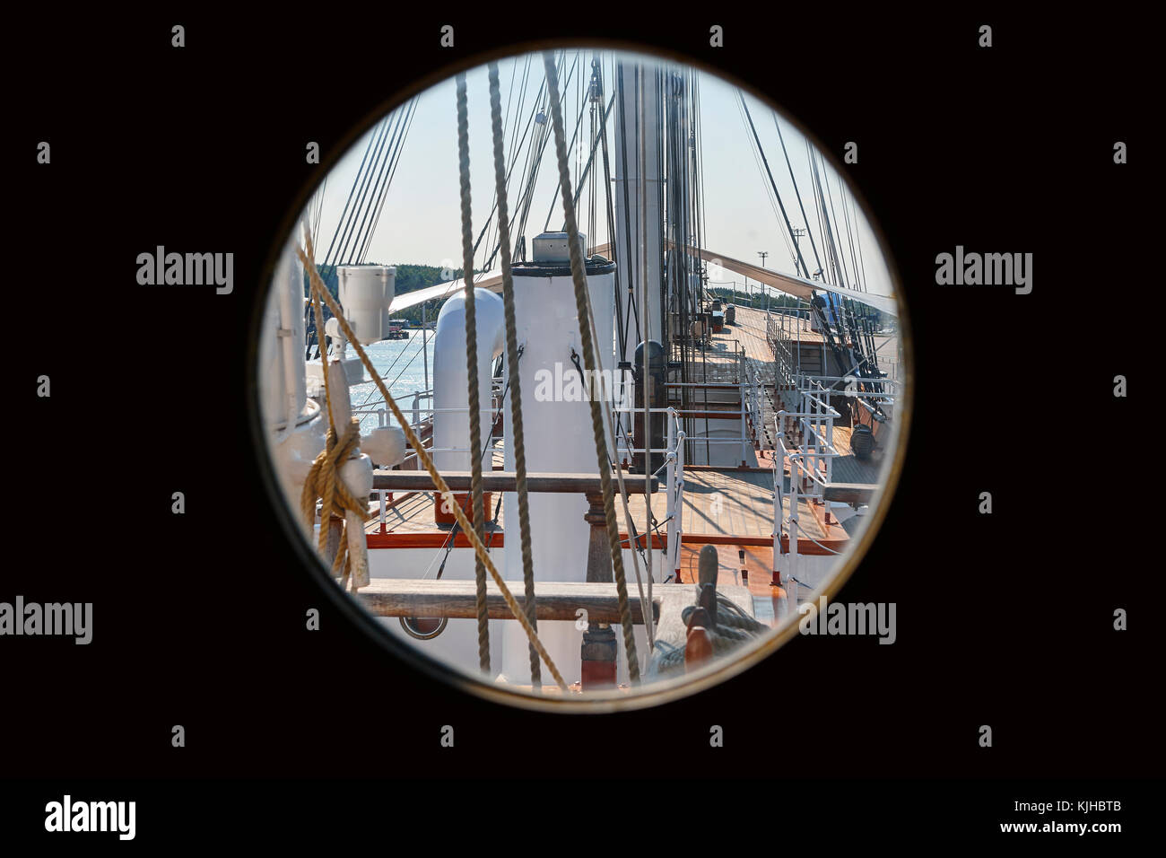 Captain ship window hi-res stock photography and images - Alamy