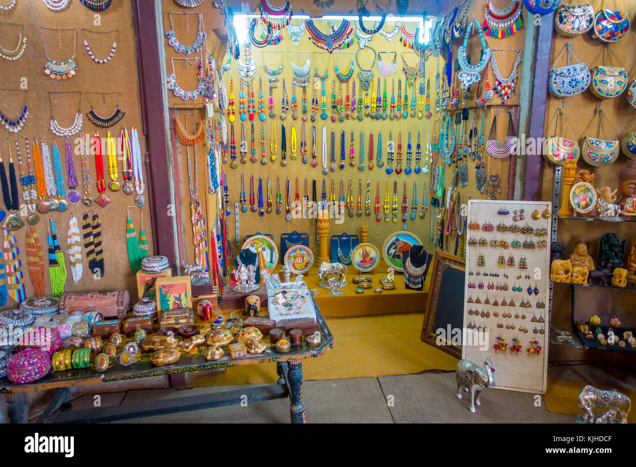 Handicrafts making in india hi-res stock photography and images - Alamy