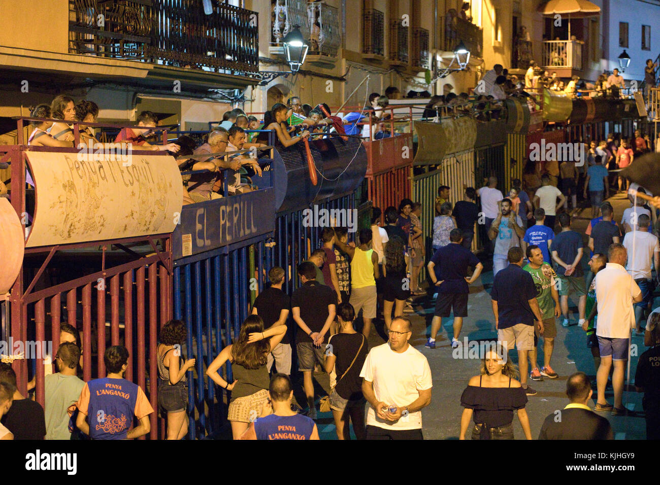 Bull movement hi-res stock photography and images - Alamy