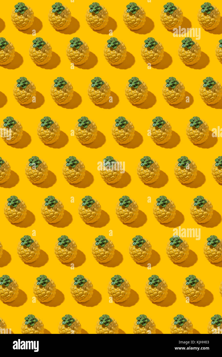 Pineapple pattern background Stock Photo - Alamy