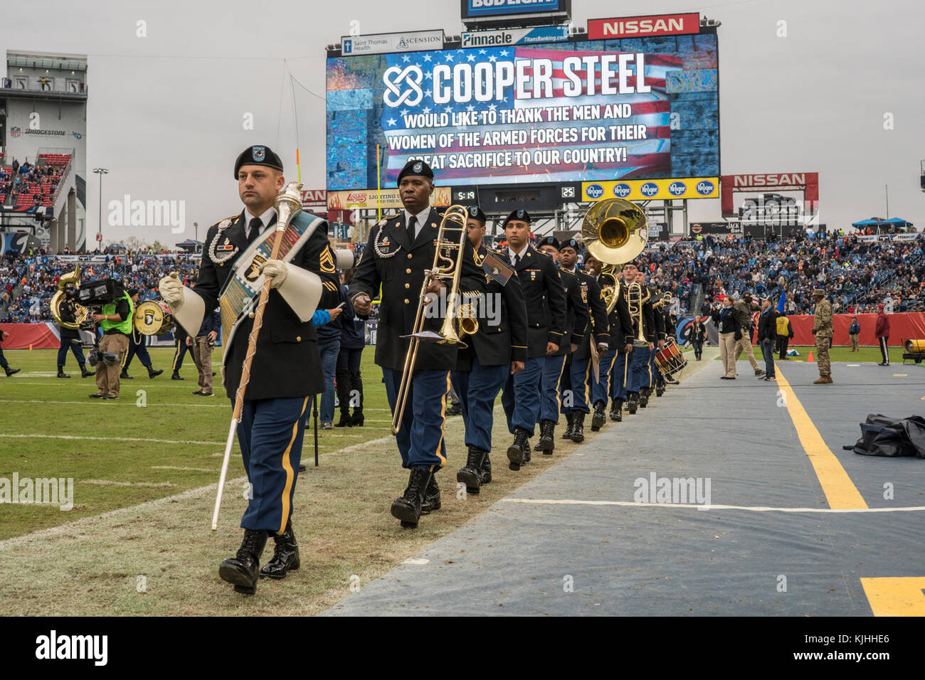 Fort Campbell, Ky.- The 101st Airborne Division Band preformed the Army ...