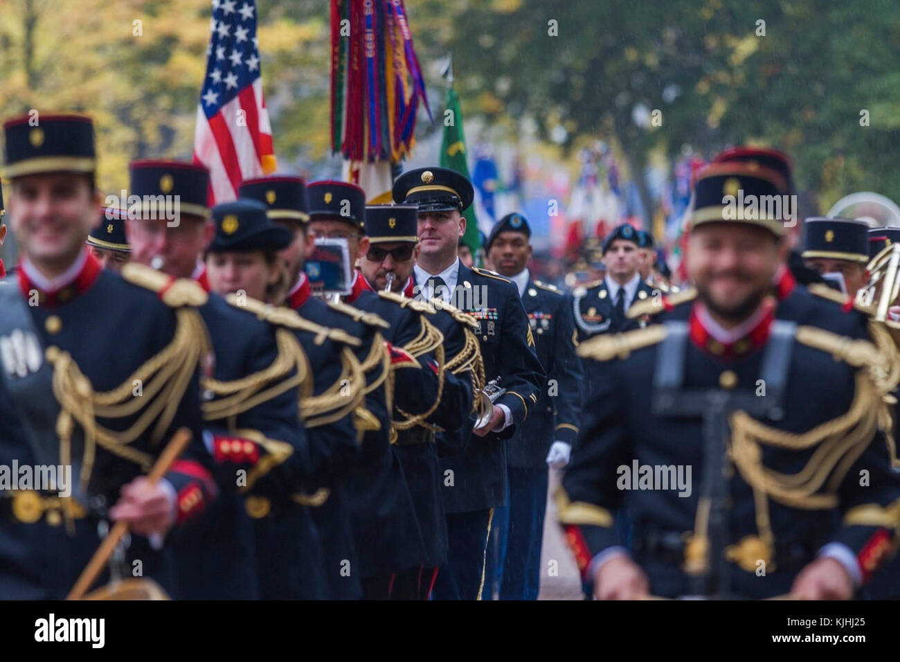 France’s Musique de l’Artillerie and U.S. Army Soldiers from 110th ...