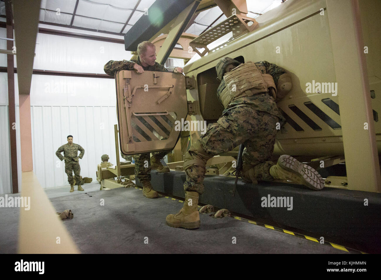 Hmmwv egress assistance training hi-res stock photography and images ...