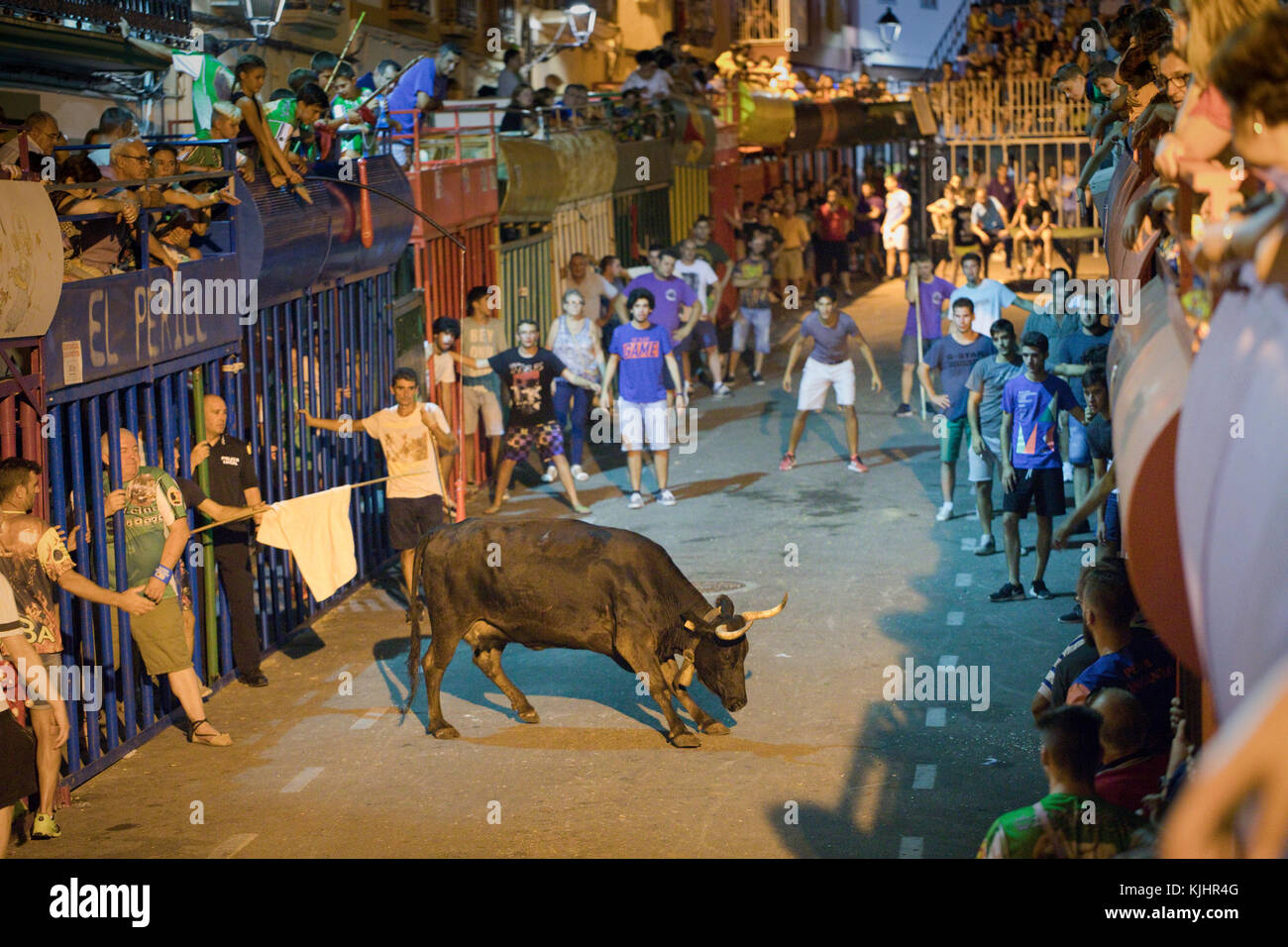Crowd spain hi-res stock photography and images - Alamy