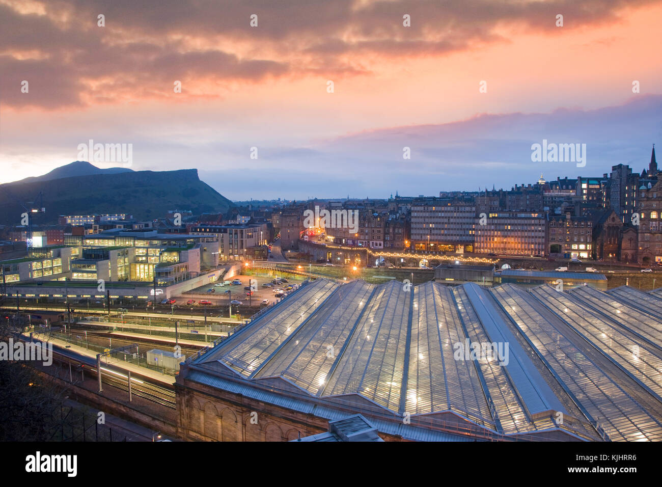 Dawn over Waverley Station, Edinburgh, Lothain Stock Photo - Alamy