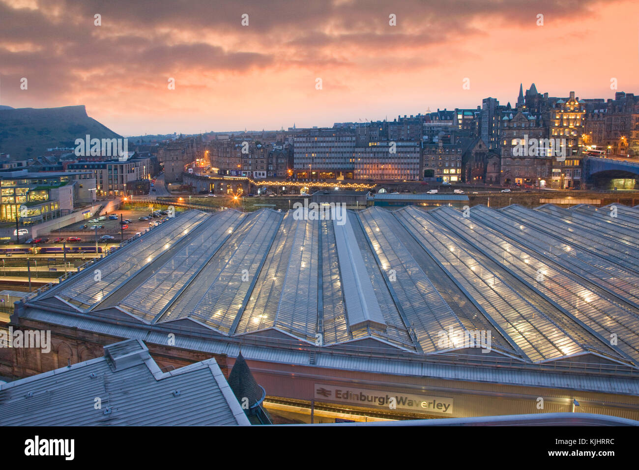 Dawn over Edinburgh's Waverley Station, City of Edinburgh, Lothian ...