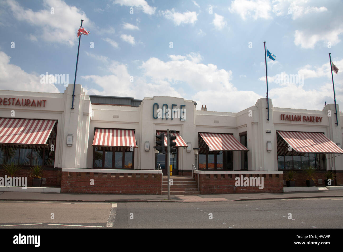 Nardini's Ice Cream Parlour on the seafront Largs Ayrshire Scotland ...