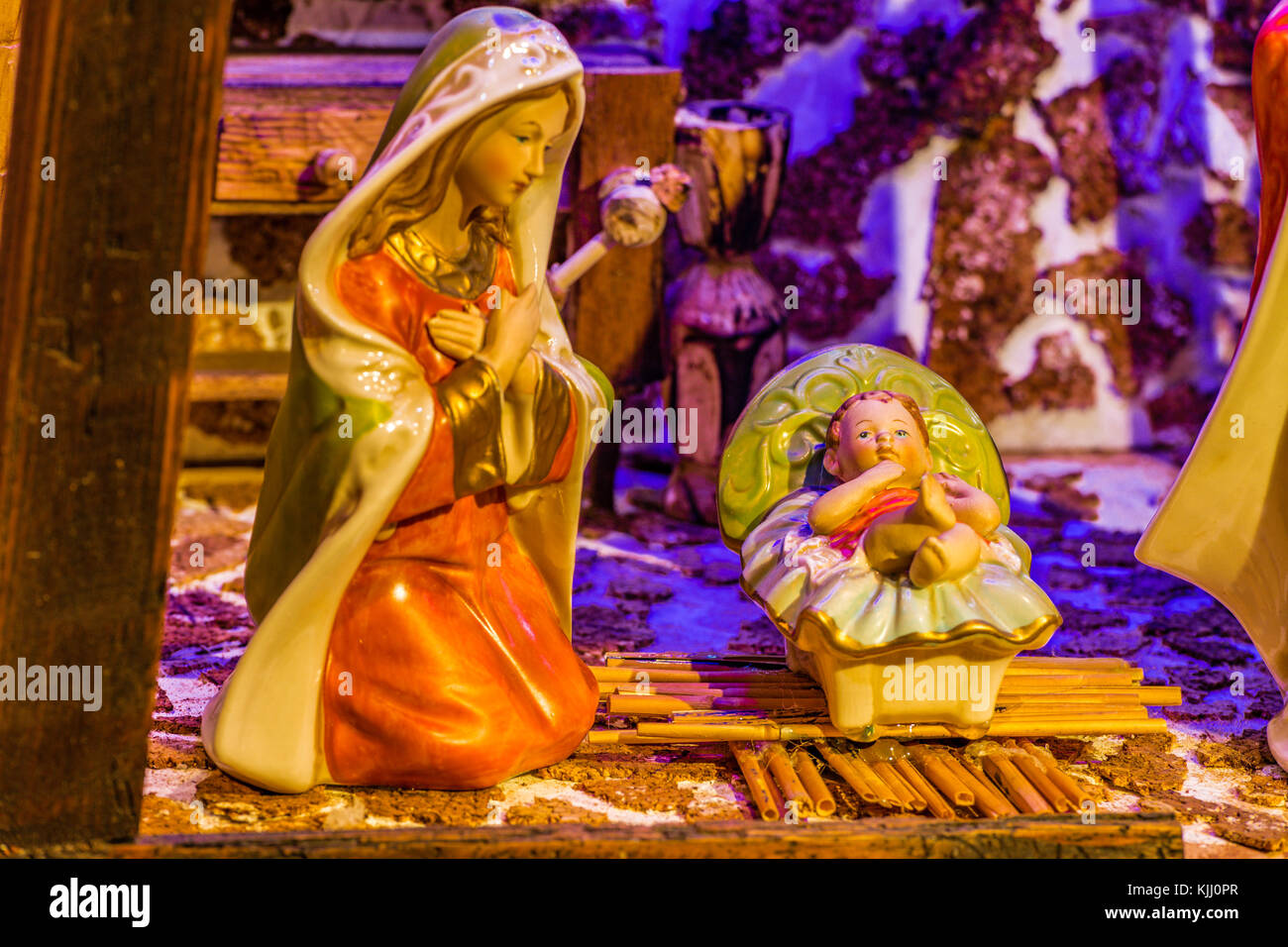 Christmas Nativity scene with Baby Jesus and Blessed Virgin Mary Stock ...