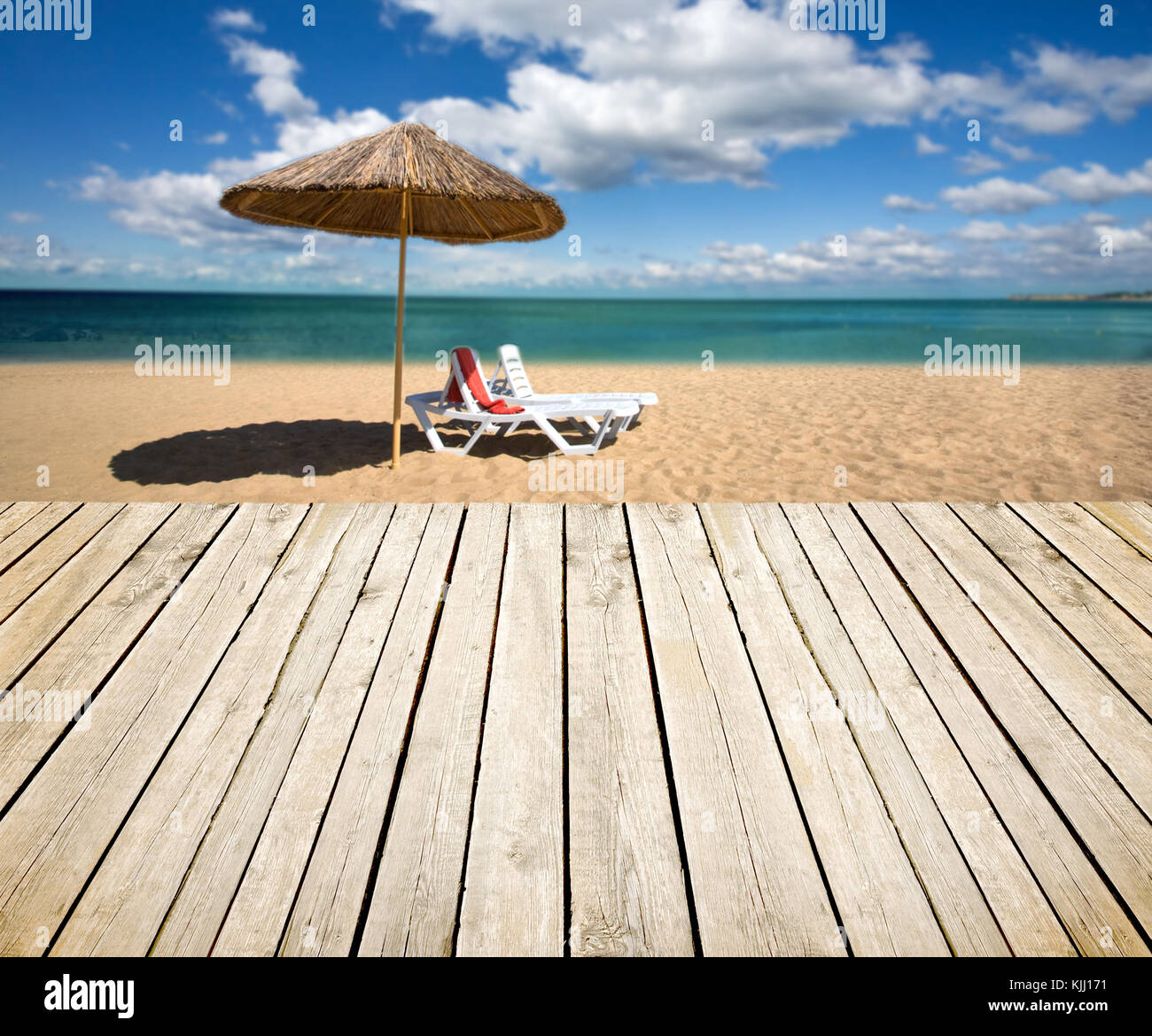 Empty wooden deck over sea and sky background Stock Photo - Alamy