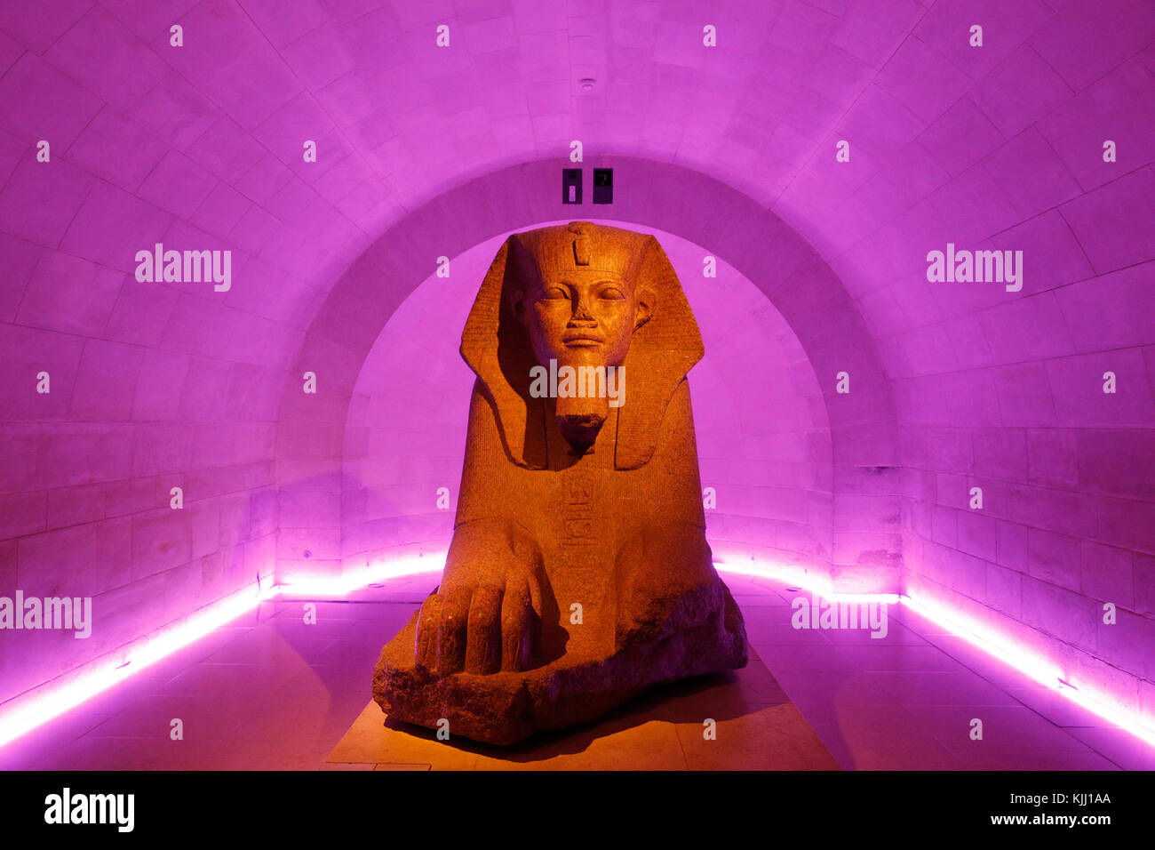 Egyptian sphinx louvre hi-res stock photography and images - Alamy