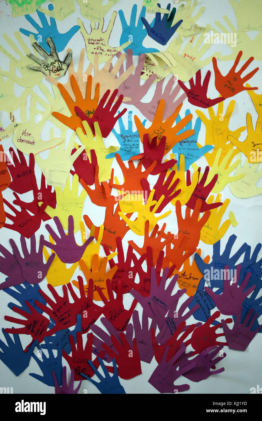 Hands on wall hi-res stock photography and images - Alamy