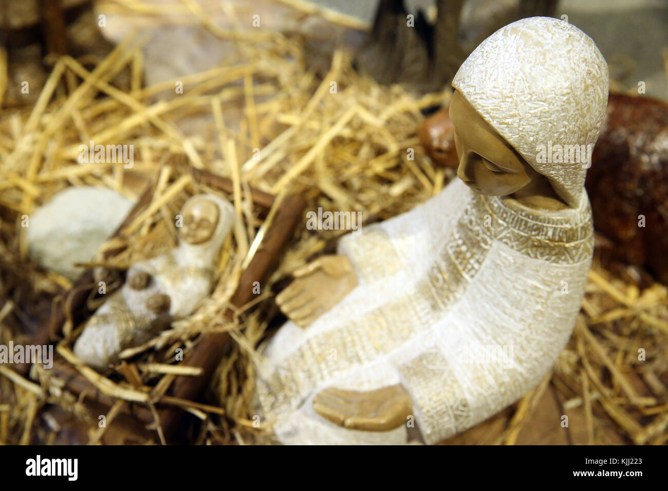 Baby jesus crib hi-res stock photography and images - Alamy