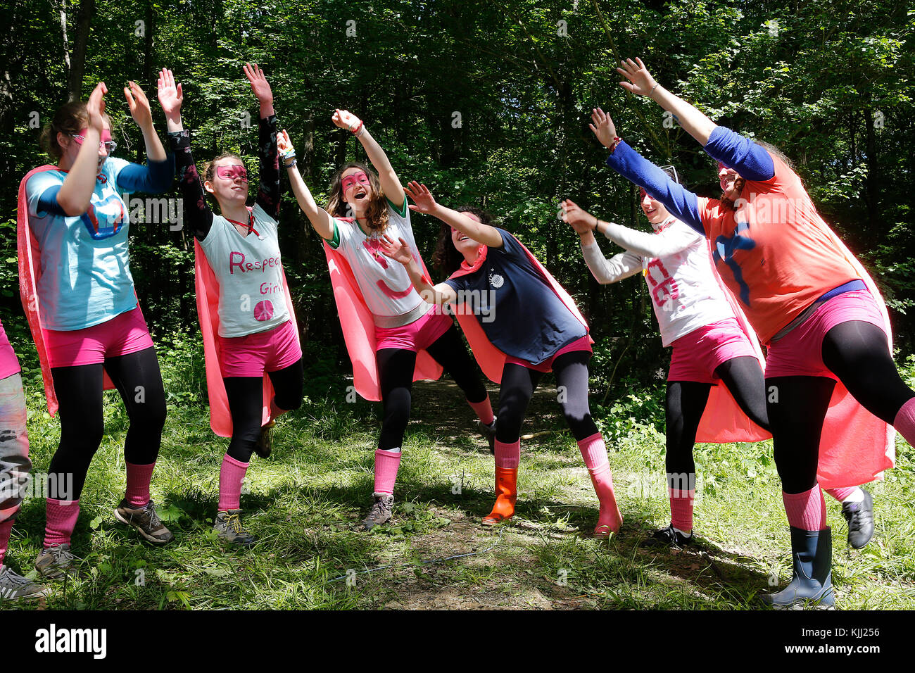 Youth camp hi-res stock photography and images - Alamy