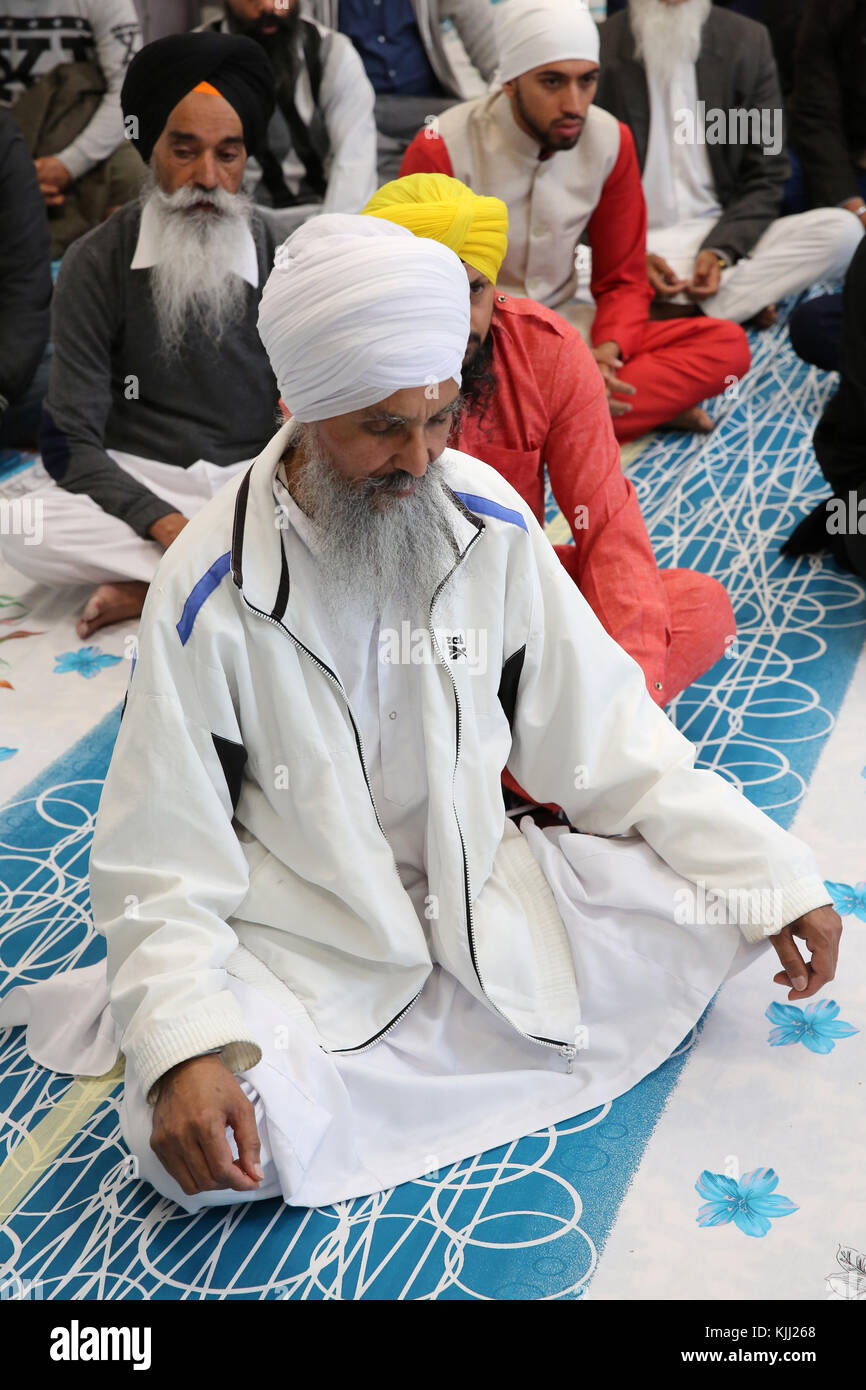 Sikhs celebrating Vaisakhi festival in Bobigny, France Stock Photo - Alamy